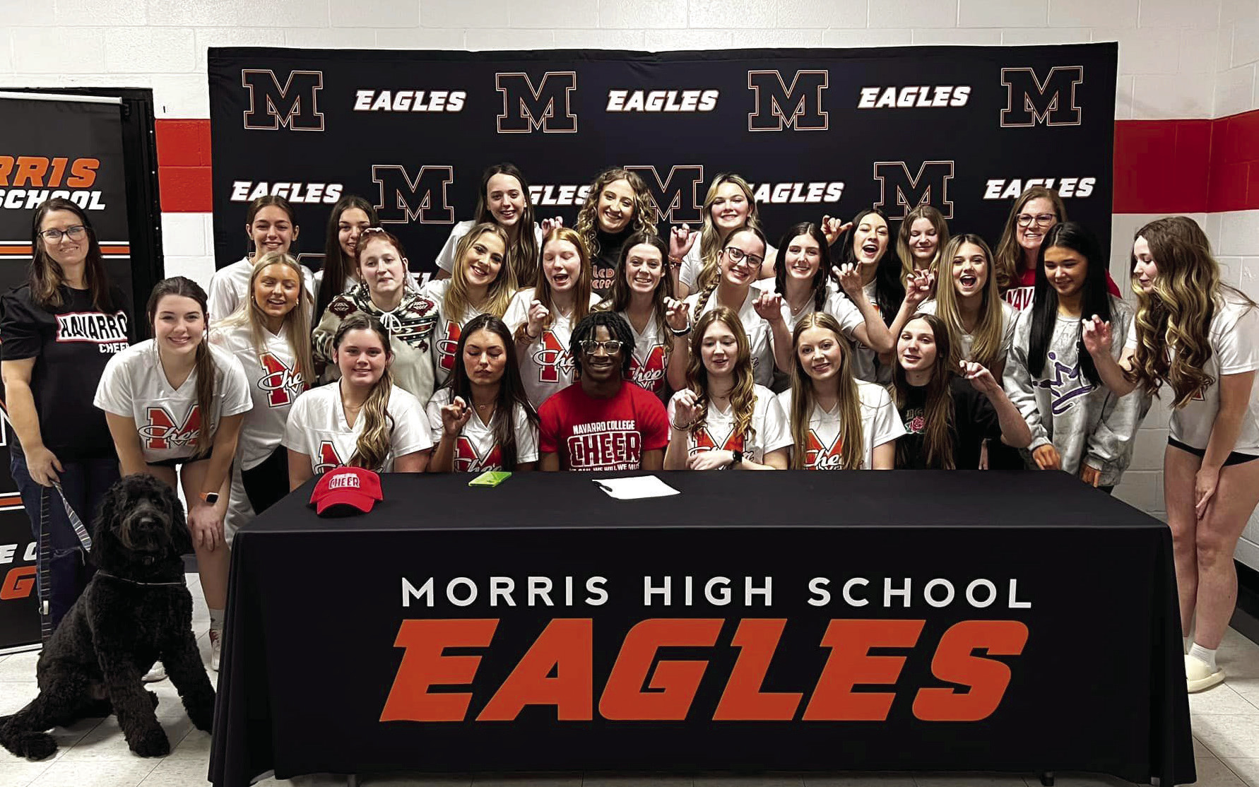 Calvin Warren Signs with Navarro College