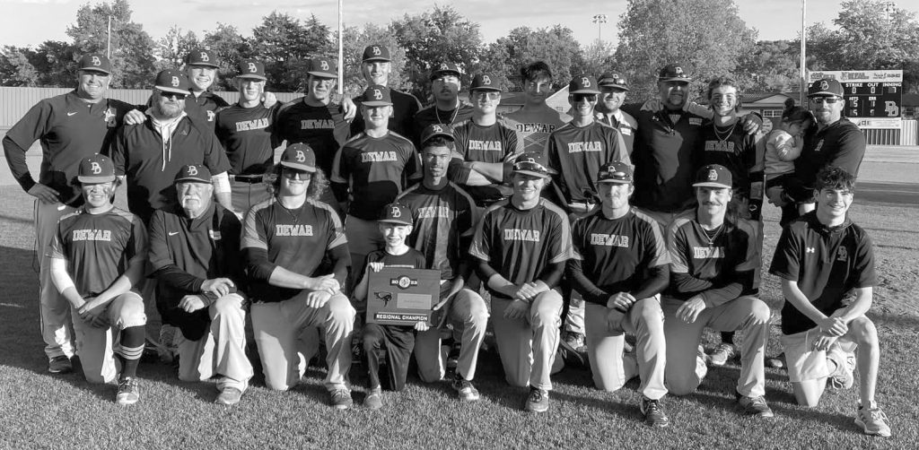 Dragons punch third-straight baseball ticket with regional crown