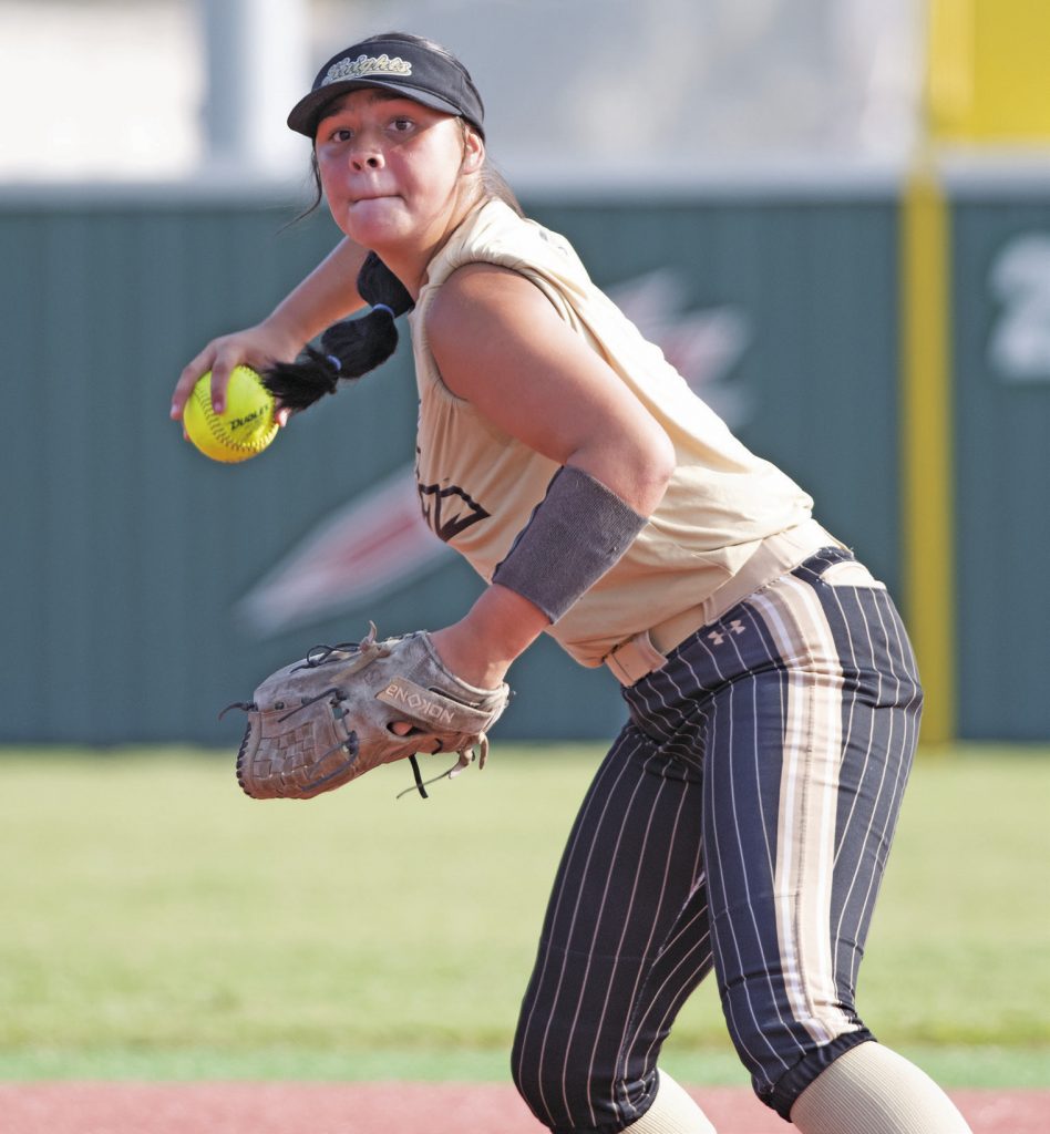 Henryetta splits doubleheader with Prague Red Devils - Okmulgee Times